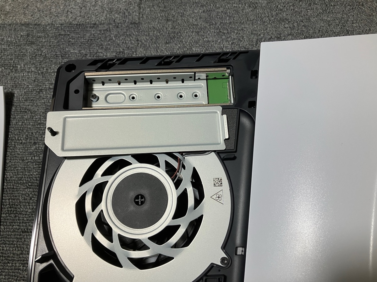 新型PS5のM.2 SSD増設方法 | メガさんHobbyライフ